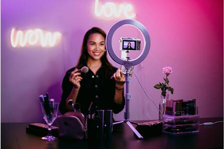 Ring Light Kodak RING LIGHT LED KODAK 10" | Darty