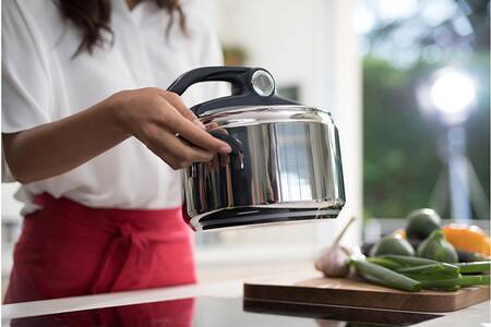 Autocuiseur Lagostina AUTOCUISEUR INOX IRRADIAL 7L AVEC PANIER ...
