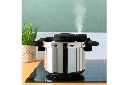 Autocuiseur Seb Cocotte-minute ClipsoMinut'' Easy Performance 6L ...