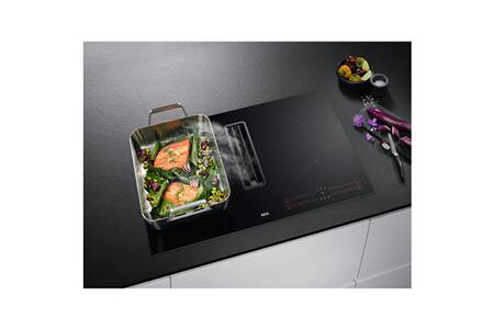 Plaque de cuisson avec hotte intégrée Aeg CCE84543CB + HOTTE INTÉGRÉE ...