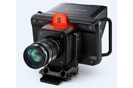 Caméscope Blackmagic Design Studio Camera 4K Plus | Darty