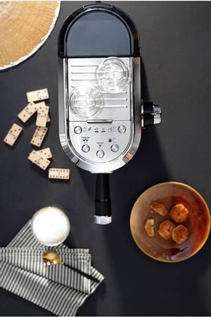 Expresso Delonghi EC950M Dedica Maestro plus | Darty