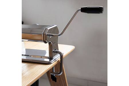 Machine à pâtes Ade Machine à pâtes manuelle avec séchoir | Darty