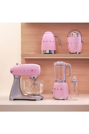 Robot pâtissier Smeg SMF02PKEU rose | Darty