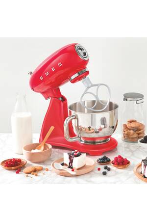 Robot pâtissier Smeg SMF03RDEU ROUGE | Darty