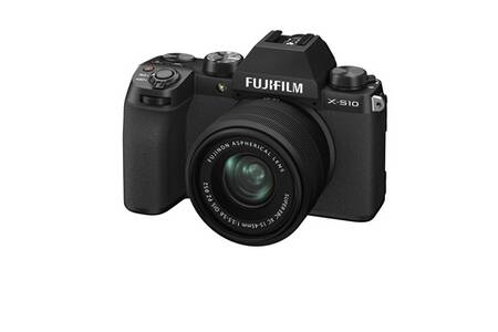 Appareil photo hybride Fuji X-S10 Noir + XC 15-45mm f/3,5-5,6 + Carte SDHC 16Go + Trépied Joby ...